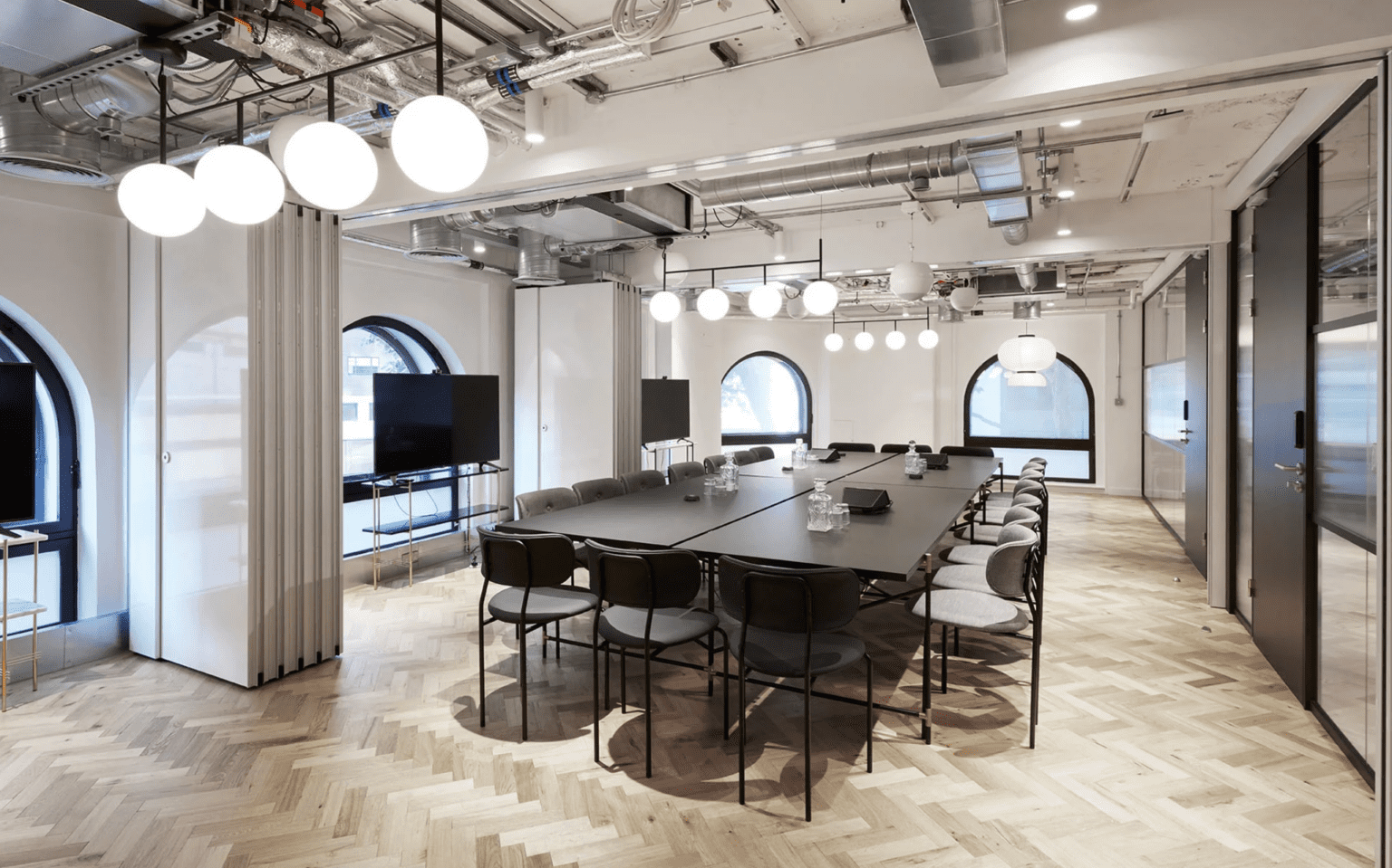 Meeting rooms Audio Visual solutions | London & UK - RunTech